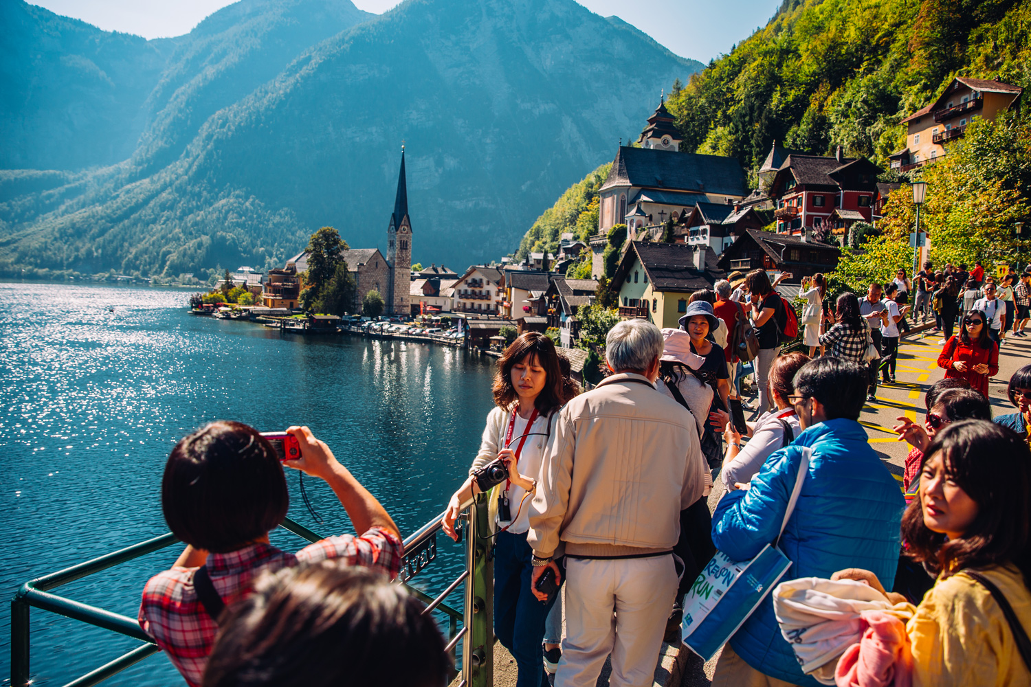 Die zwei Gesichter des Tourismus: Das freut und frustriert Einheimische ...